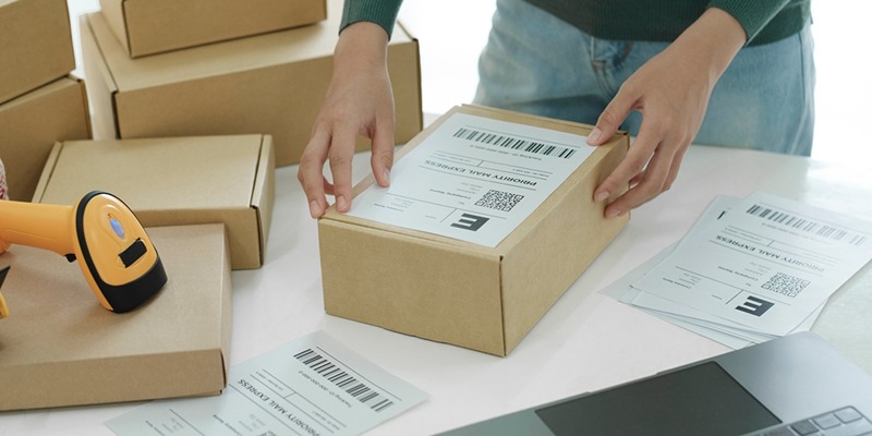 Cara Packing Laptop yang Aman untuk Pengiriman Jarak Jauh