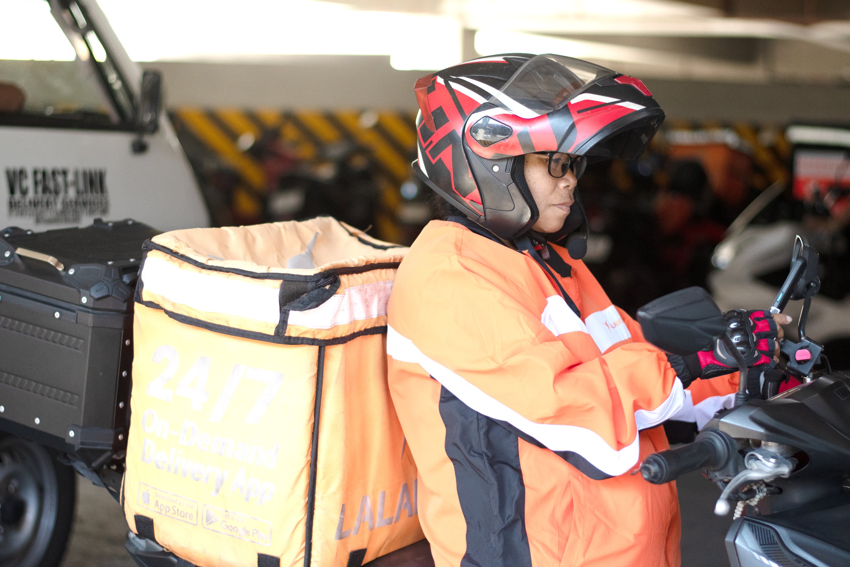 Babae sa Manibela: Tapat na Lady Driver ng Manila