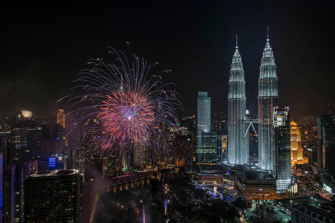 5 Spots To Watch New Year’s Eve 2026 Fireworks In Klang Valley