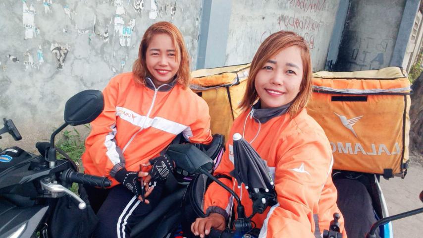 Babae sa Manibela: Kwentong Lalamove Lady Driver